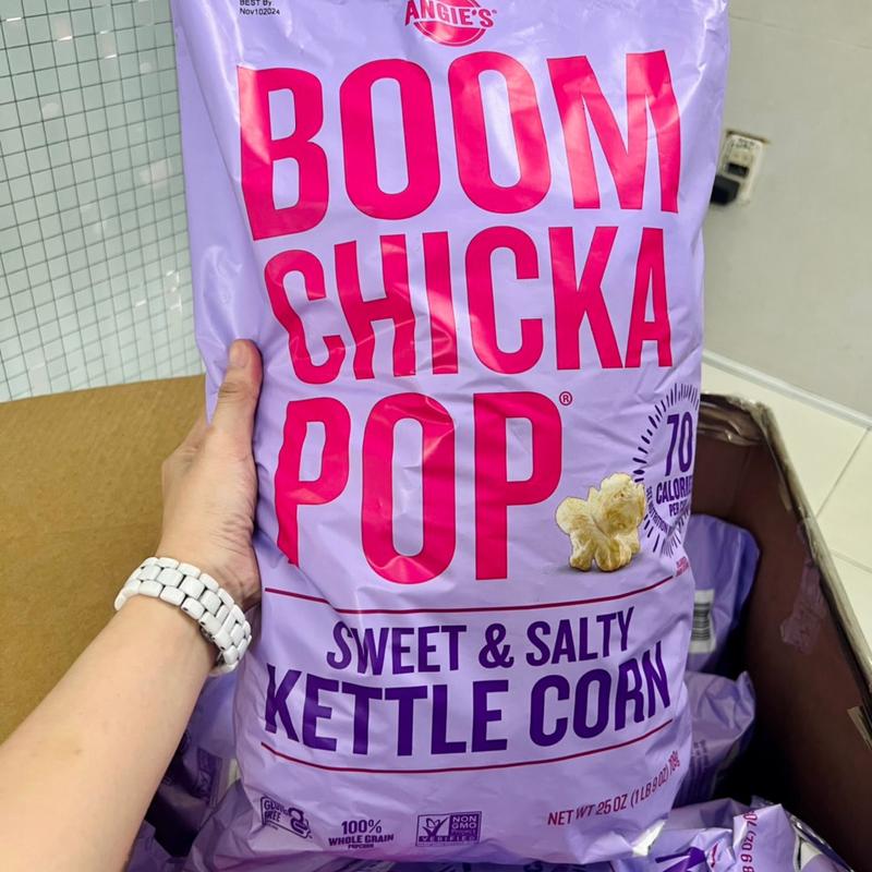 Bắp rang bơ Boom Chicka Pop size khủng 709g - TikTok Shop Vietnam