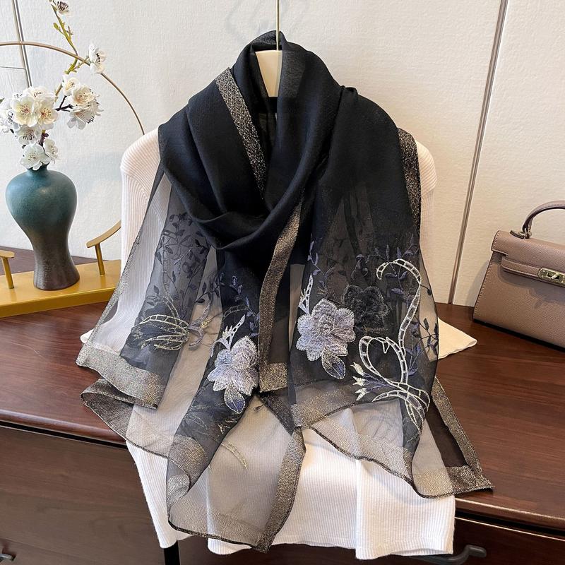 Ironless Shawls Selendang Sutera, Fesyen Elegan, Kalis Angin - TikTok ...