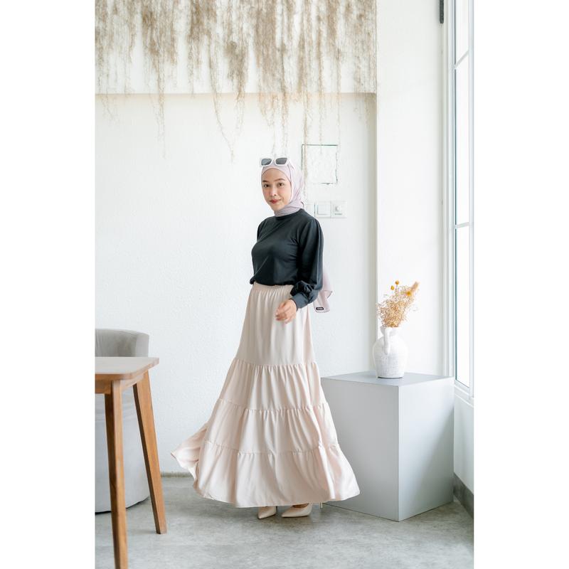 Veluna - Nala Skirt - VB110 - Rok Panjang Ruffle Wanita Susu - Shop ...