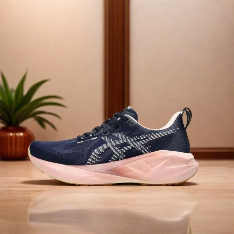 Kasut Maraton, Asic Novablast 5, Biru dan Merah Jambu, Rendah-Ketukan ...