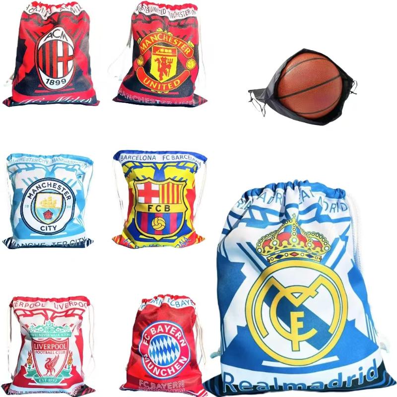 Beg galas bertali impian peminat bola sepak, menampilkan pasukan ...