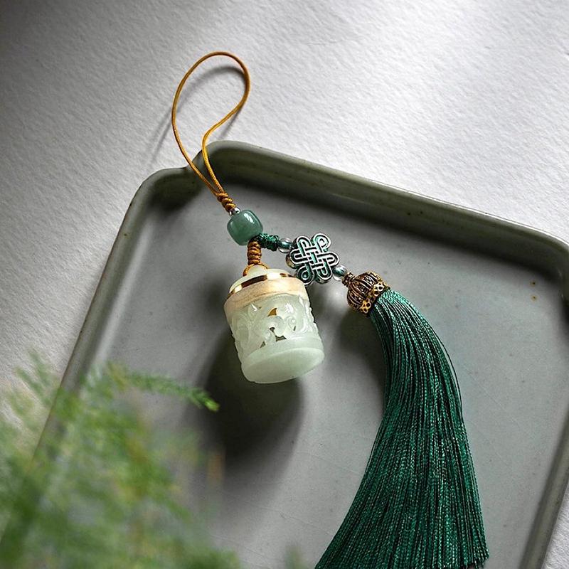 Feng Shui luminous hanging chain incense storage hook car, fortune ...
