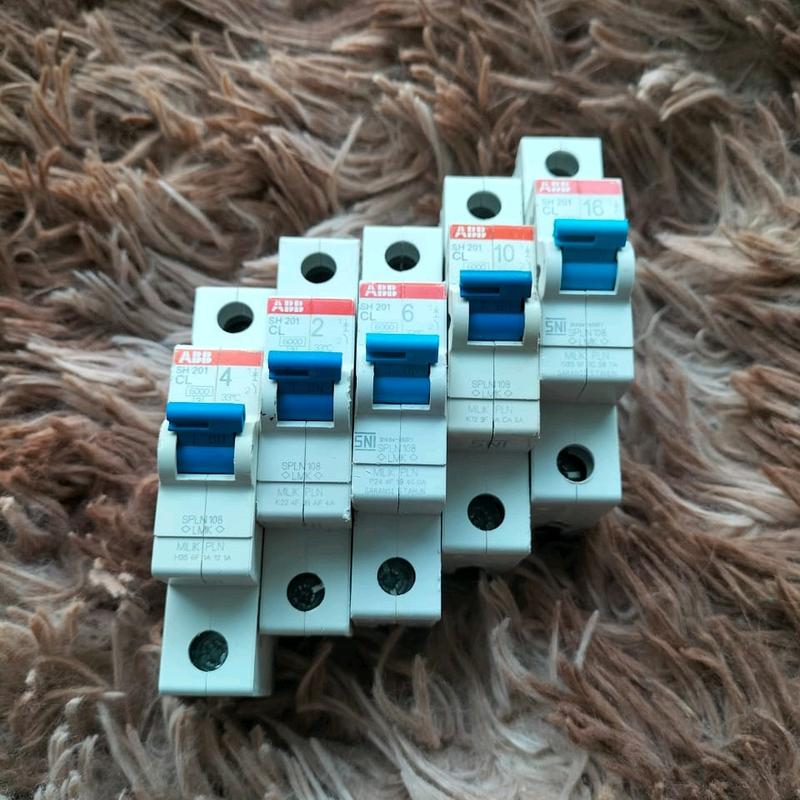 MCB ABB 1P 2A 4A 6A 10A - Shop | Tokopedia