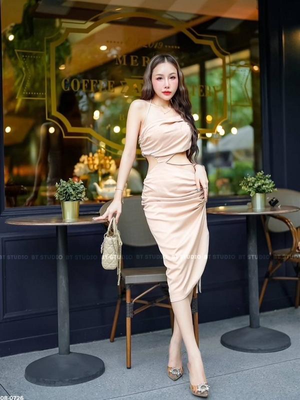 BT 08-0726 เดรสยาวแต่งสายเดี่ยวข้างเดียว ปลายชายแต่งเว้าเฉียง - TikTok Shop Thailand