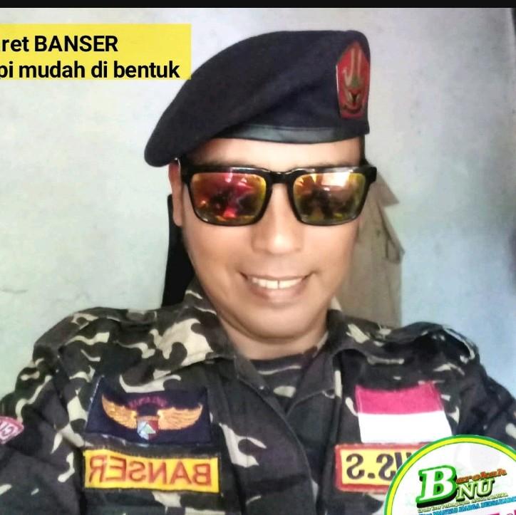 Baret Banser Lengkap Dengan Emblem Satu Set - Shop | Tokopedia