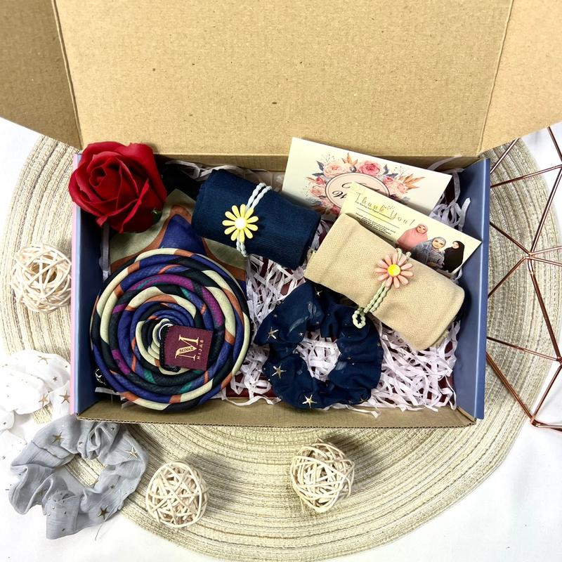GIFT BOX MINAZ HIJAB (Printed Kid / Printed Bidang 45 / Printed ...