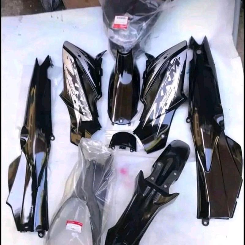 Xrm 125 full set cover old model parihas sa xrm 110 hindi trinity ...