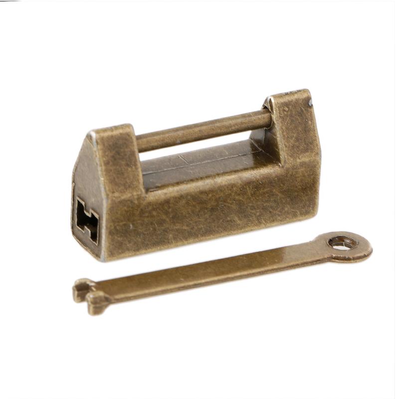 Chinese Old Style Lock Vintage Brass Padlock Wedding Jewelry - TikTok ...