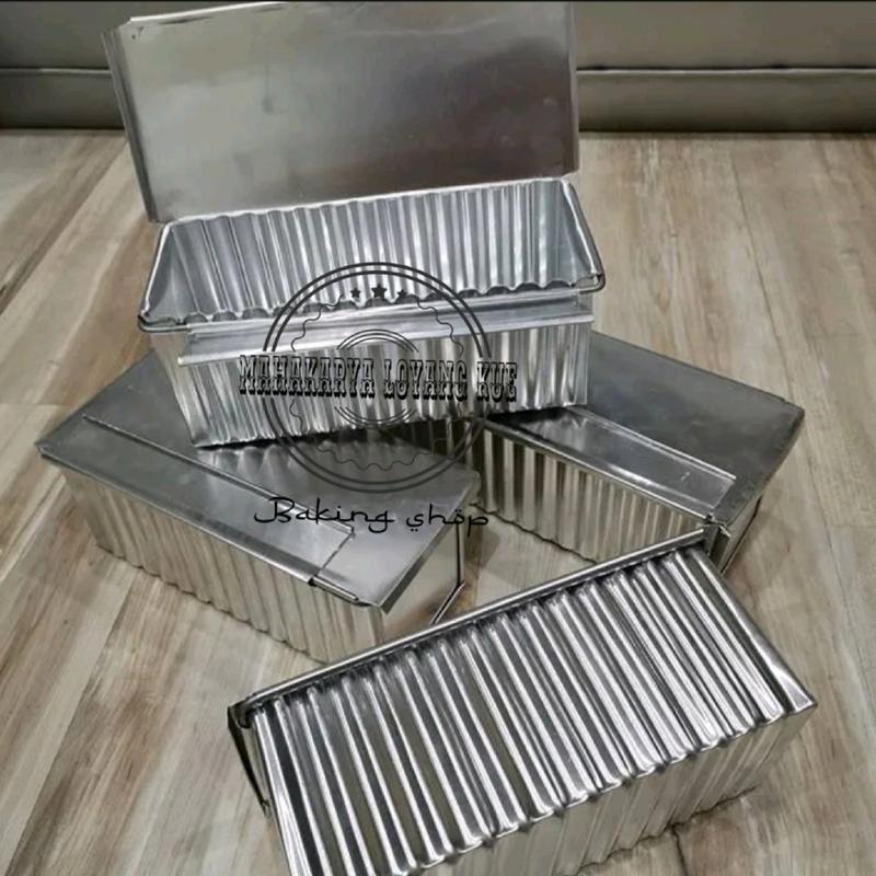 loyang roti tawar bergerigi uk 18cm×8cm×8cm alumunium koma 0.5mm - Shop ...