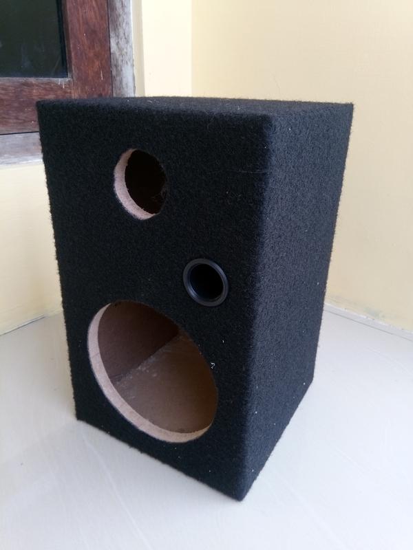 BOX SPEAKER 6 INCH KOTAK DENGAN LUBANG TWETER Bass - Shop | Tokopedia
