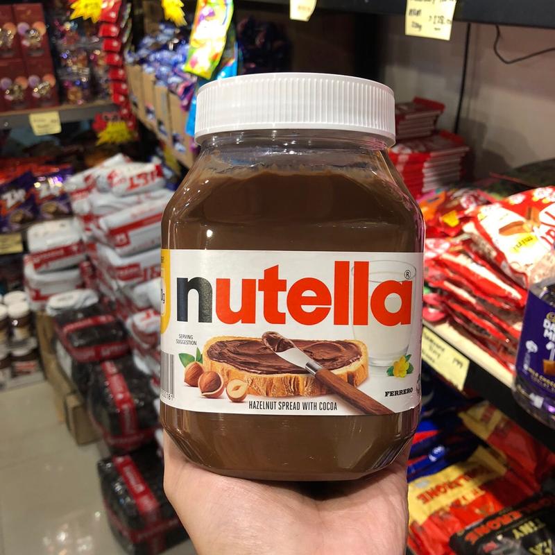 Nutella Hazelnut Spread 900g, Nutella Biscuits 304g and Nutella ...