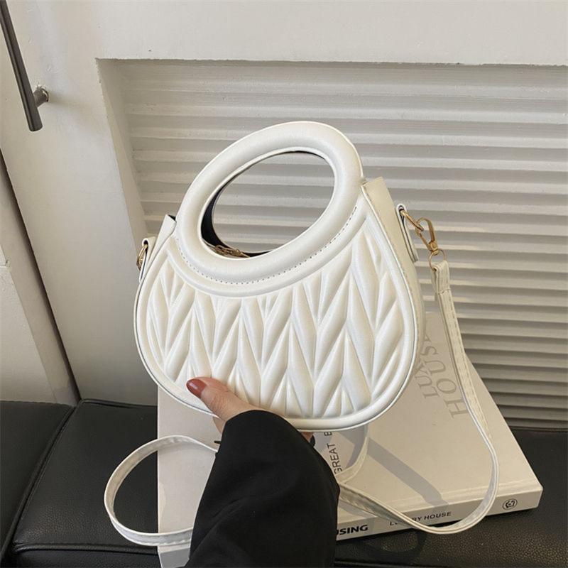 Beg Tangan, Rekaan Khas, untuk Wanita mini sling beg brik beg - TikTok ...